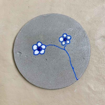 Make a Pretty Outdoor Concrete Wall Tile - Artsy Pretty Plants