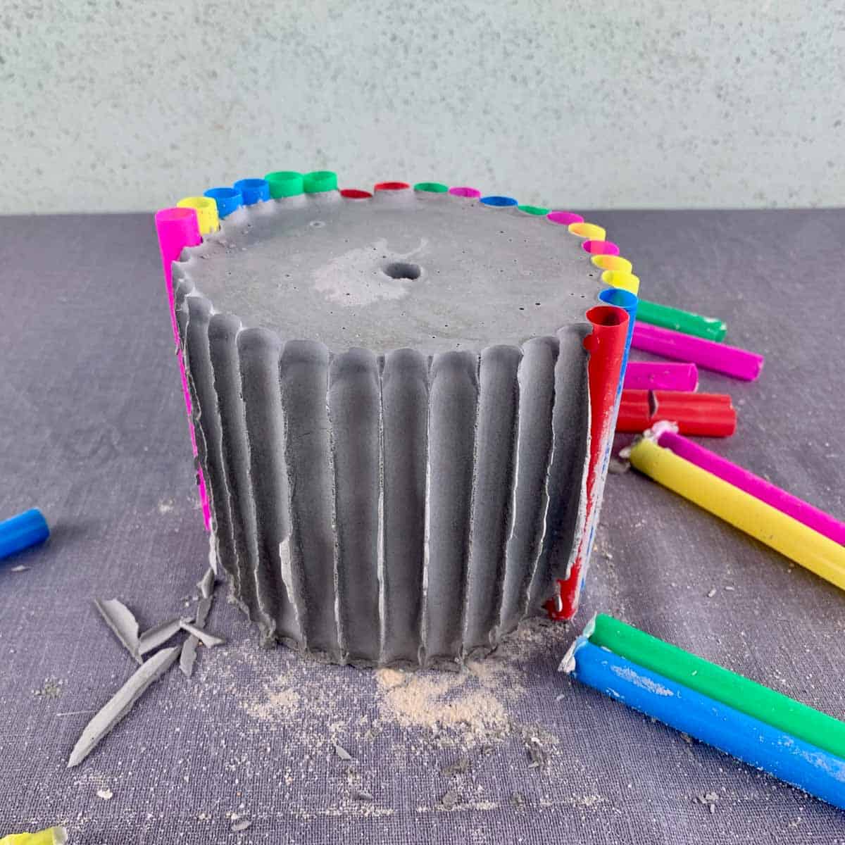 Make a Fluted Concrete Planter (Using Straws) - Artsy Pretty Plants