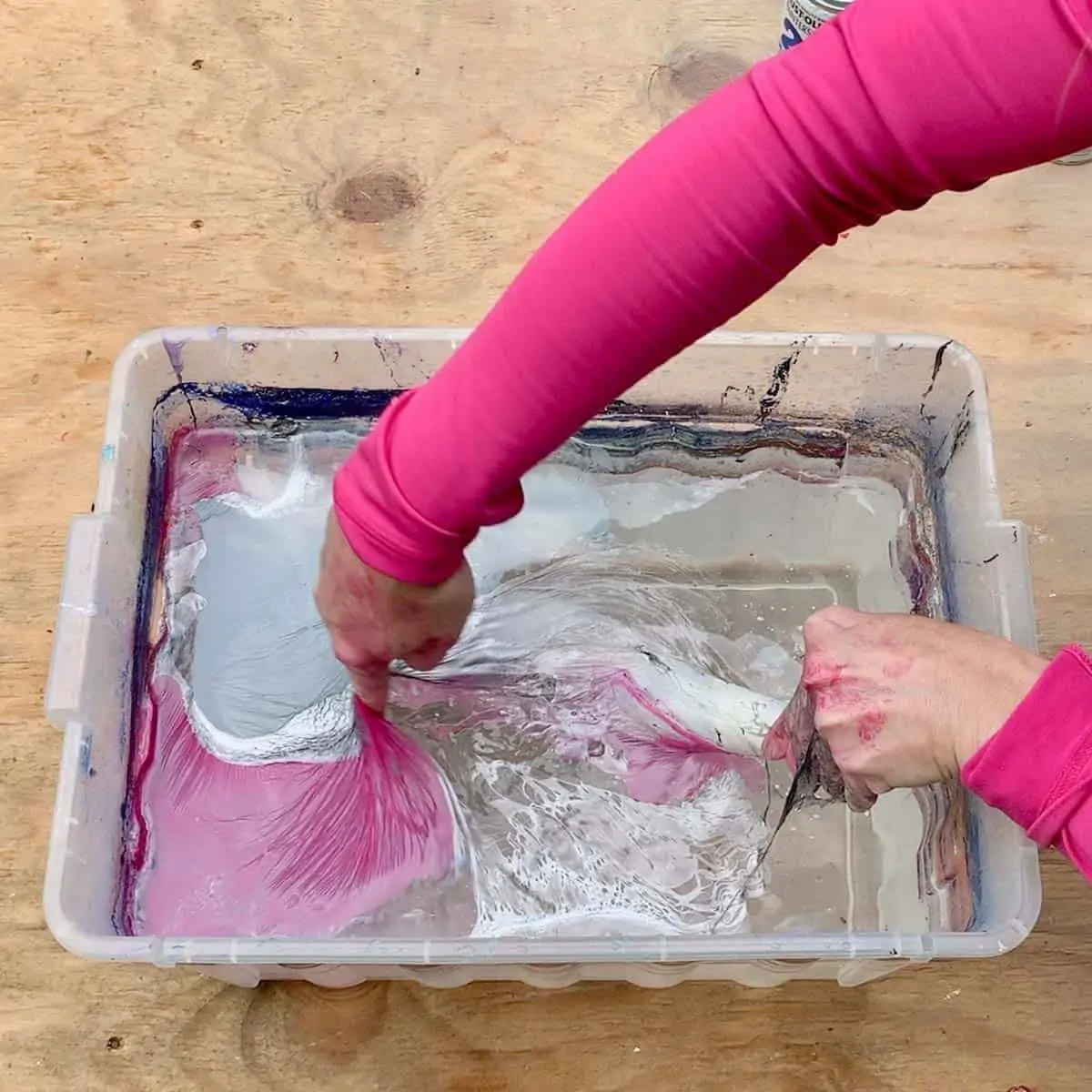 DIY Hydro Dip Bottles With Spray Paint (Cheap & Easy) - Artsy Pretty Plants