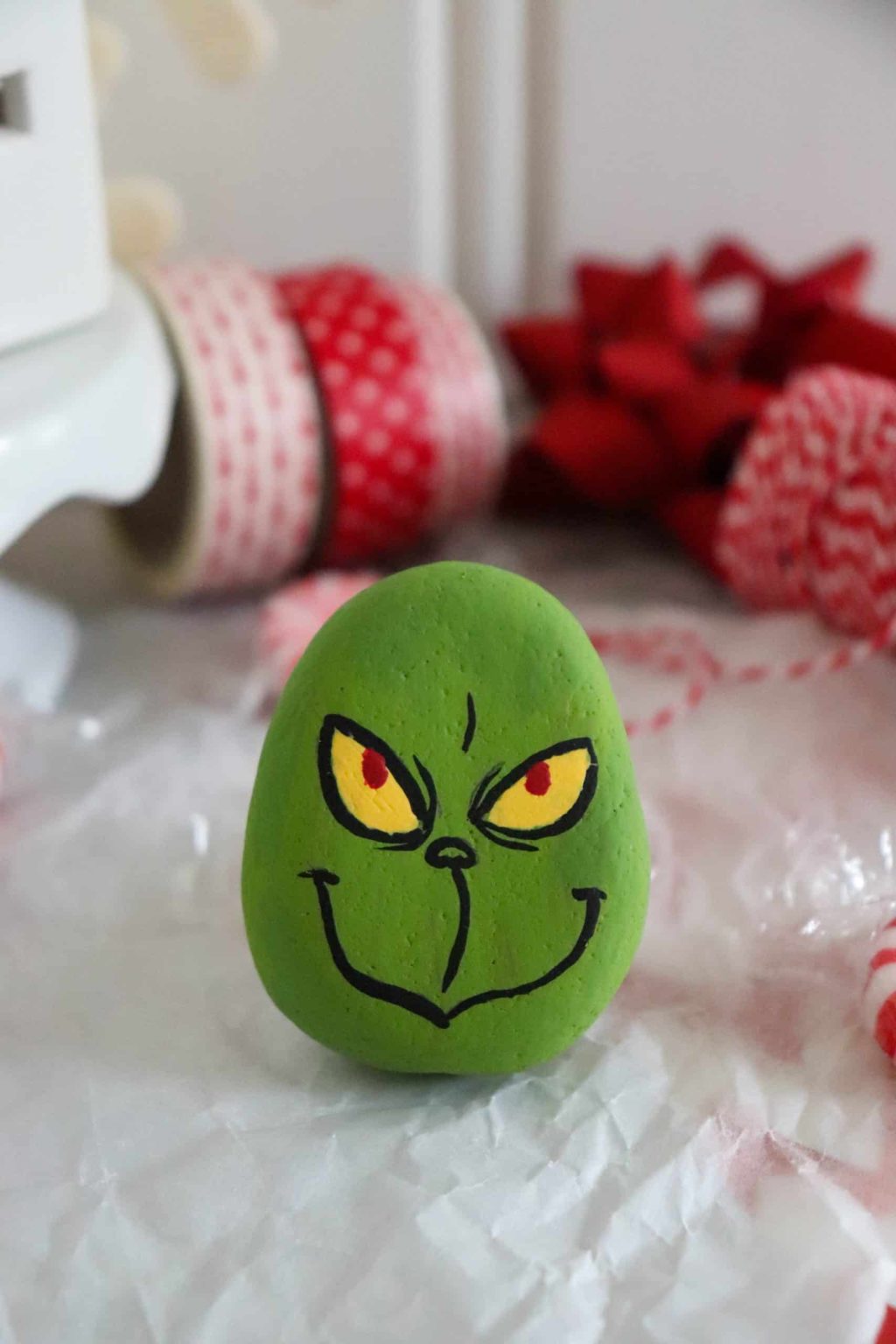 17 Best Christmas Rock Painting Ideas - Artsy Pretty Plants